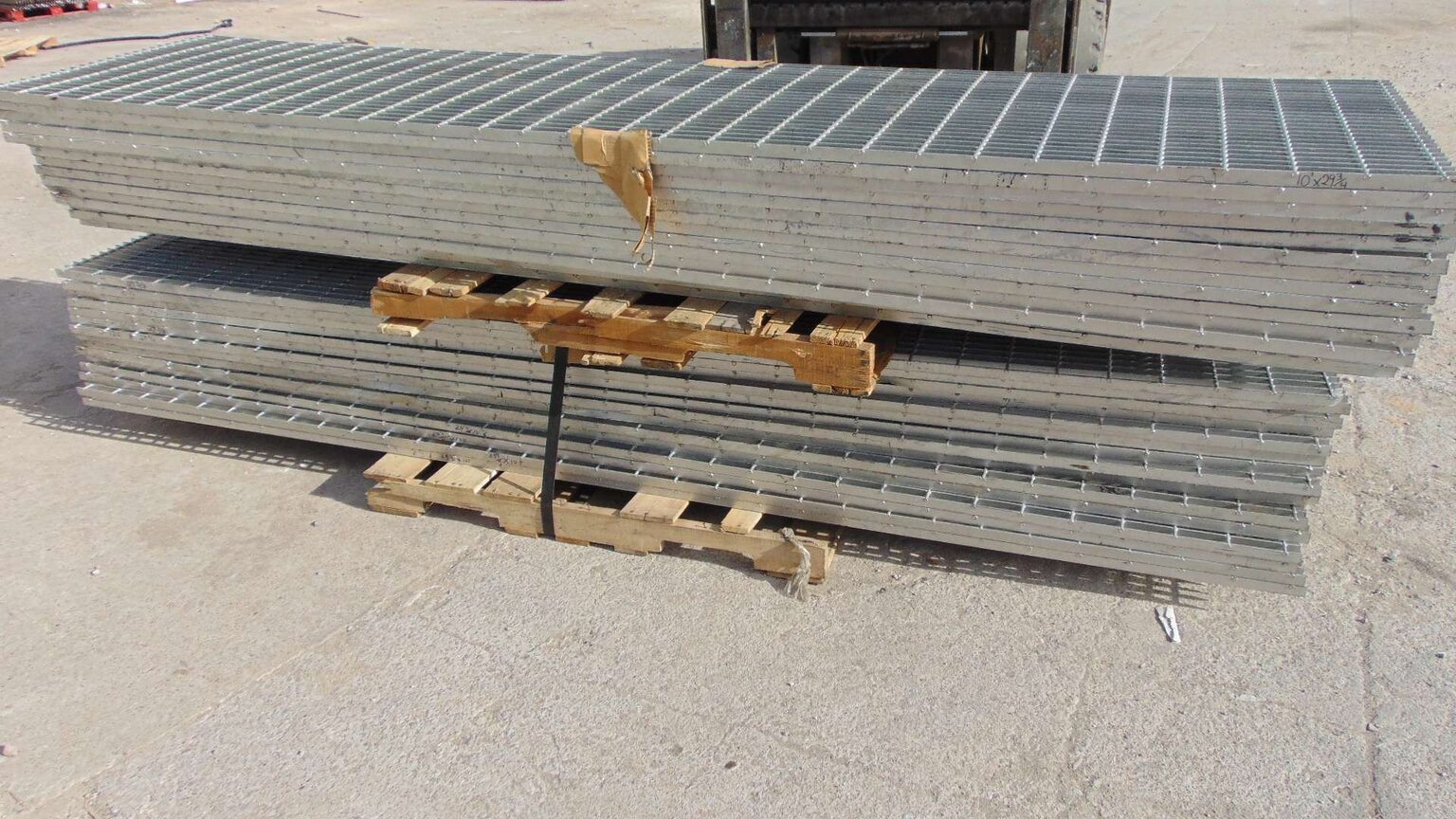 Steel Grating | repurposedMATERIALS