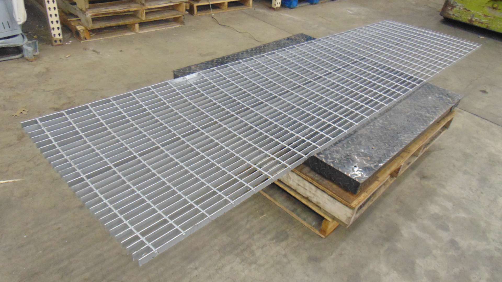 Used Steel Grating - Painted | repurposedMATERIALS