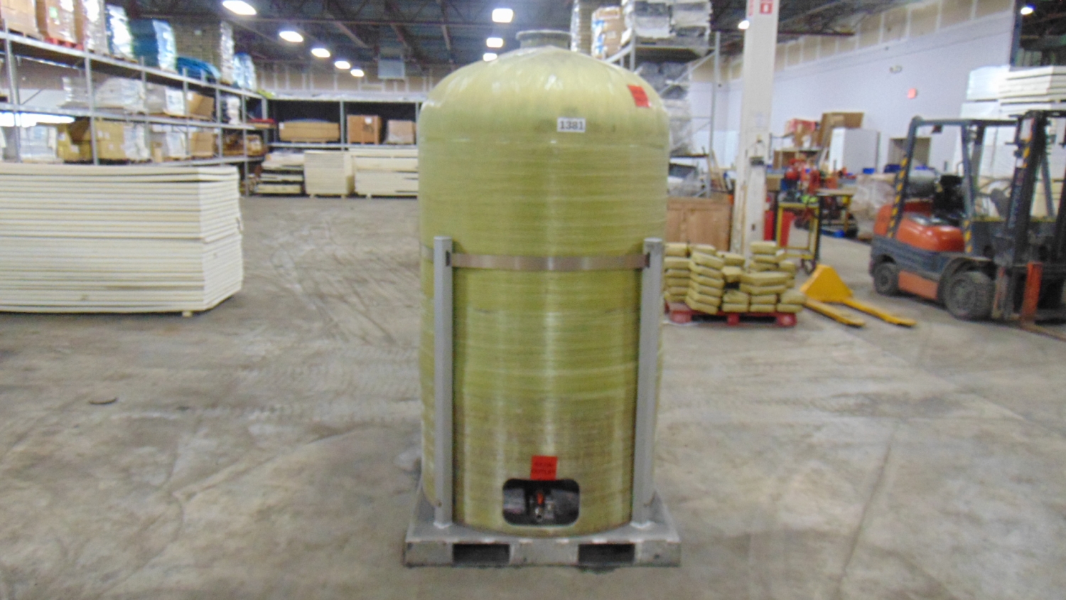 USED Fiberglass Tank | repurposedMATERIALS